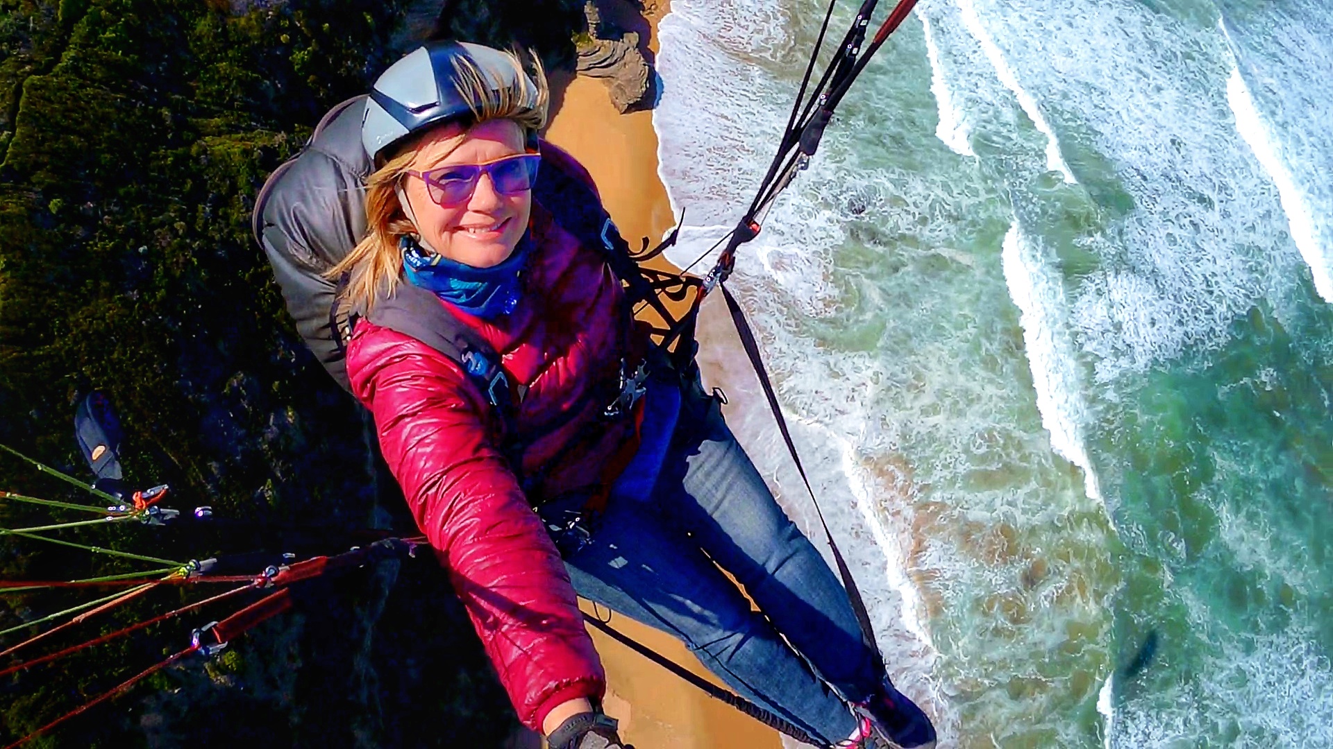Solo Female Paraglider – GoTravelbug